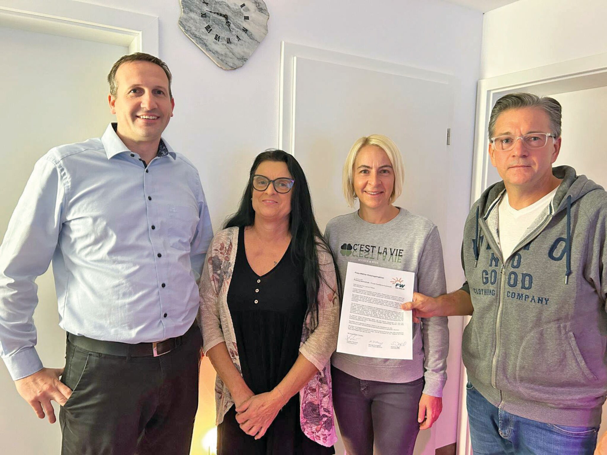 Ringen um ungenehmigten Spielplatz: Pflegemutter mobilisiert Medien und ...